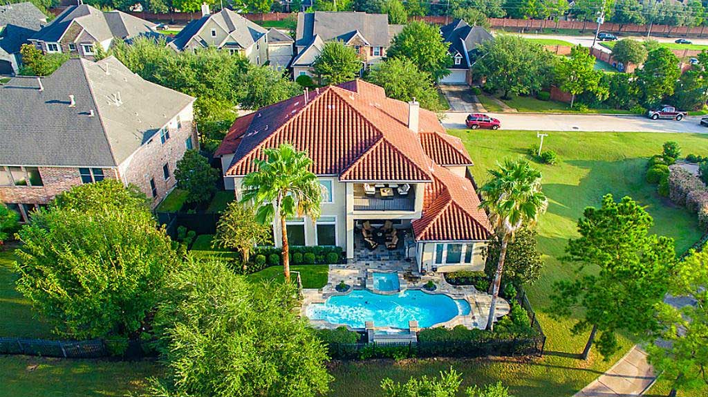 11411 Legend Manor - Uptown Real Estate Group